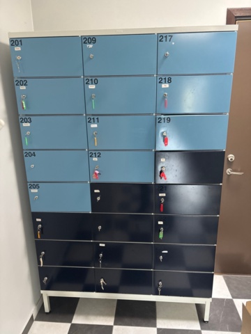 Key cabinets and lockers - PS Auction - We value the future - Largest ...