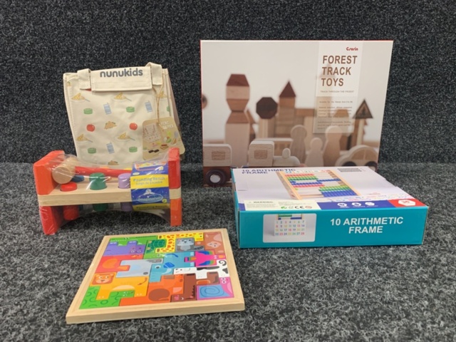 Train tracks, abacus, picnic set, etc. - PS Auction - We value the ...