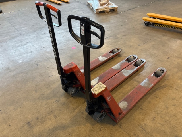 Pallet puller 2 pcs - BT Quick Lifter - PS Auction - We value the ...