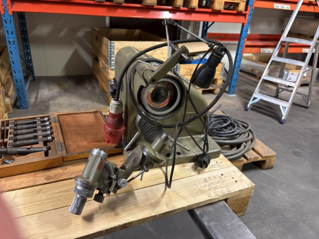 Angle grinder with accessories – PEAR AUP 5163 - PS Auction - We value ...