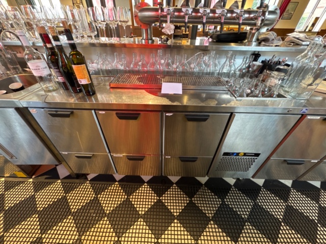 Bar cooler - Porkka with 6 drawers, chute and ice well - PS Auction ...