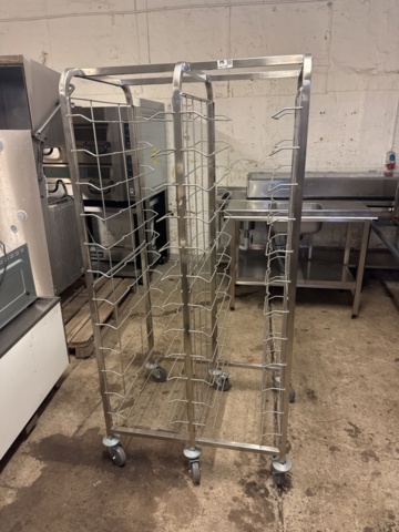 Combination trolley for trays and plates - PS Auction - We value the ...
