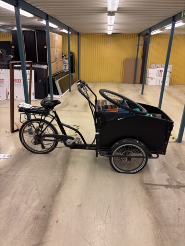 Box bike Cargobike - PS Auction - We value the future - Largest in net ...