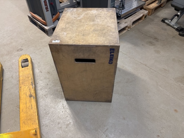 Plyo box - Eleiko - PS Auction - We value the future - Largest in net ...