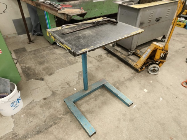 Forging table / beam and various sheet metal tools - PS Auction - We ...
