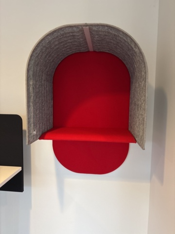 Wall-mounted telephone booth - PS Auction - We value the future ...