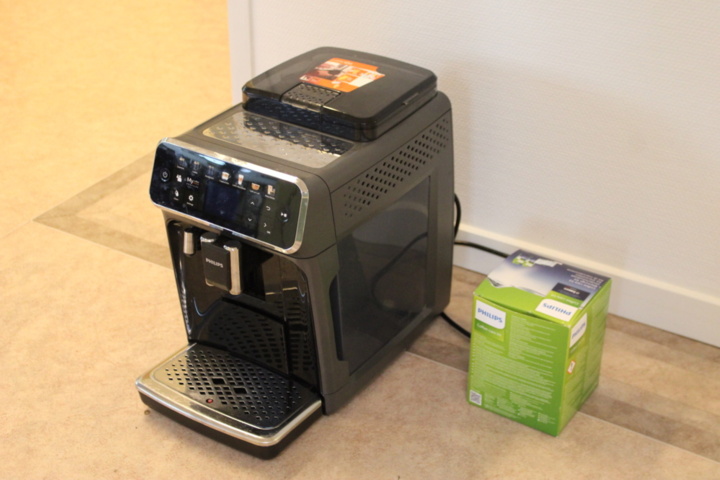 Kaffemaskin Philips Series 5400 - Auktioner online - Nätauktioner ...