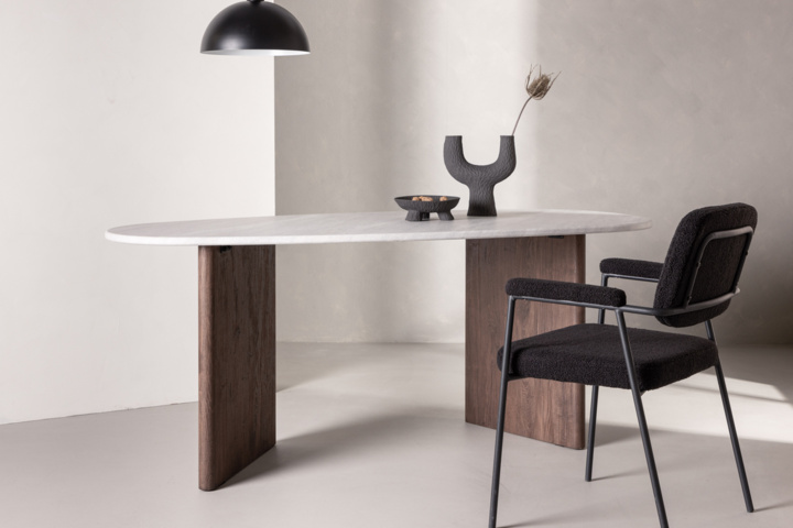 Dining table - PS Auction - We value the future - Largest in net auctions