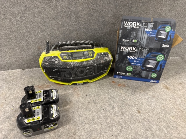 Workbench, work lamp and Ryobi radio - PS Auction - We value the future ...