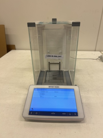 Analytical laboratory balance - Mettler Toledo XPR204 - PS Auction - We ...
